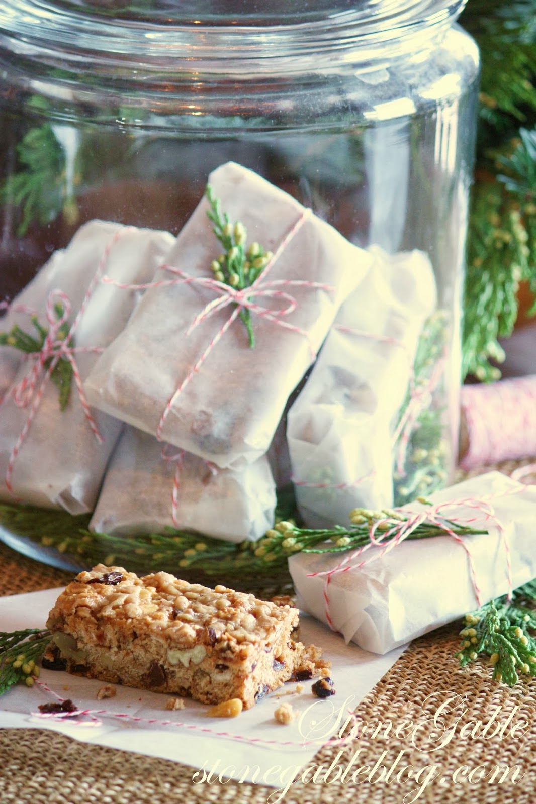 StoneGable: STONEGABLE HOLIDAY GRANOLA BARS