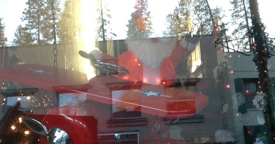 Medusa's Kitchen: Snapping Santa