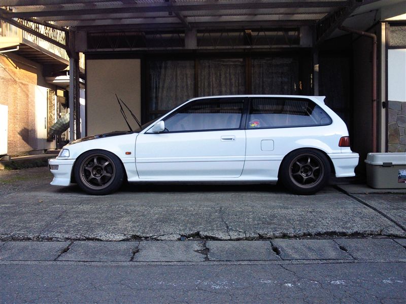 .: City lights and EF9'S