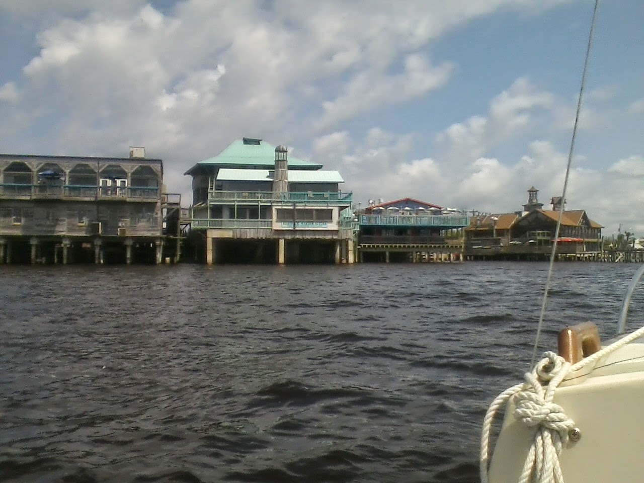 Hobbes Hobbles to Florida: Cedar key to Crystal River