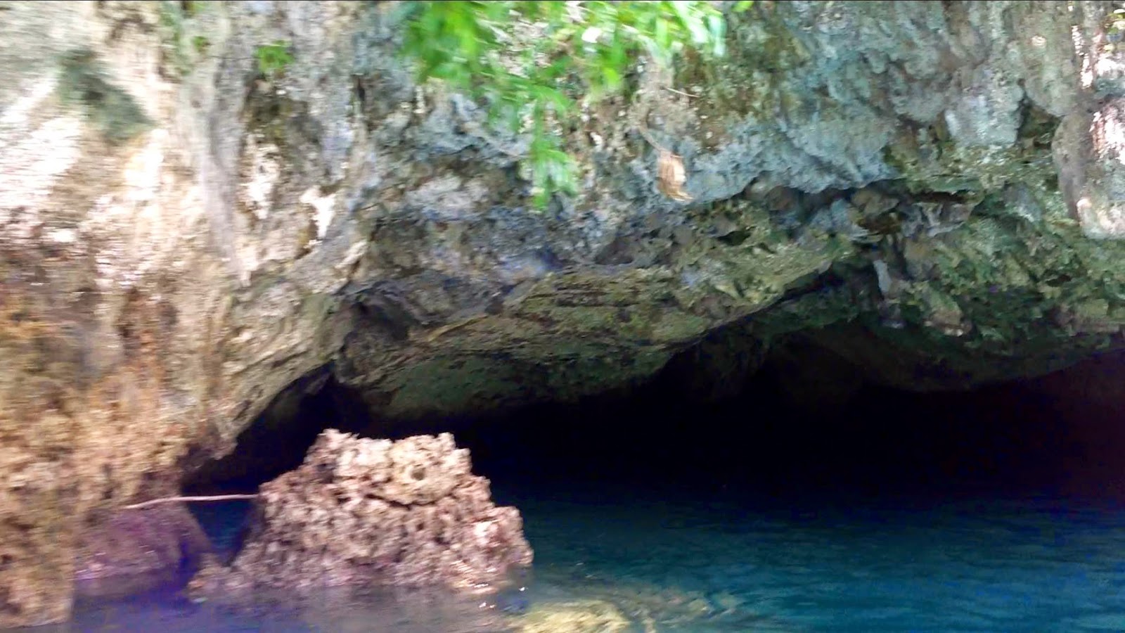 the traveller & her thoughts: BUCAS GRANDE ISLAND