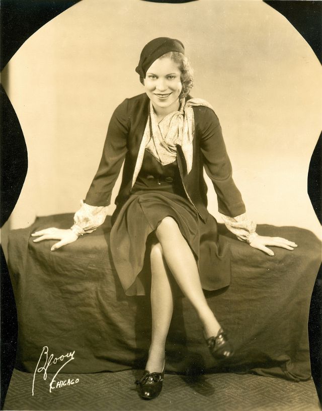 35 Cool Snaps That Defined Fashion Trend of Flappers From the 1920s ...