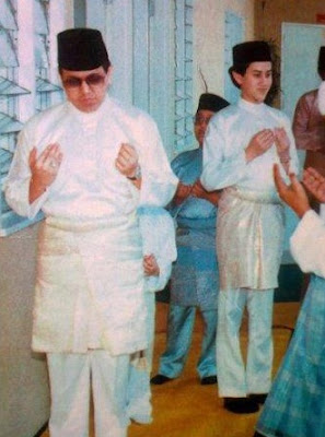 TELADAN: Sultan Kelantan, SULTAN MUHAMMAD V yang ZUHUD - Que Achmad Dot Com