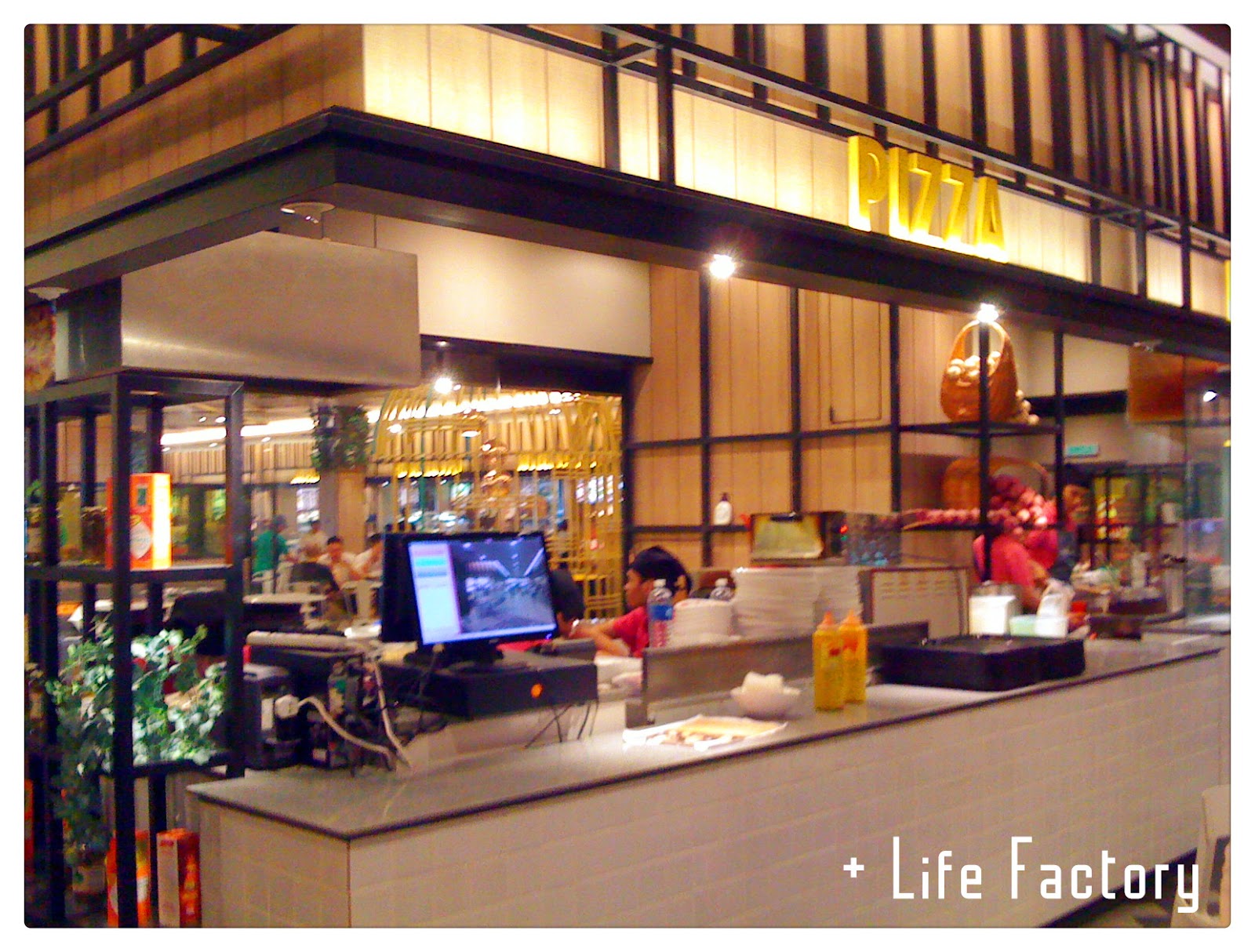 Positive Life Factory: [Food] Best Pizza @ The Spring Food Bazaar ...