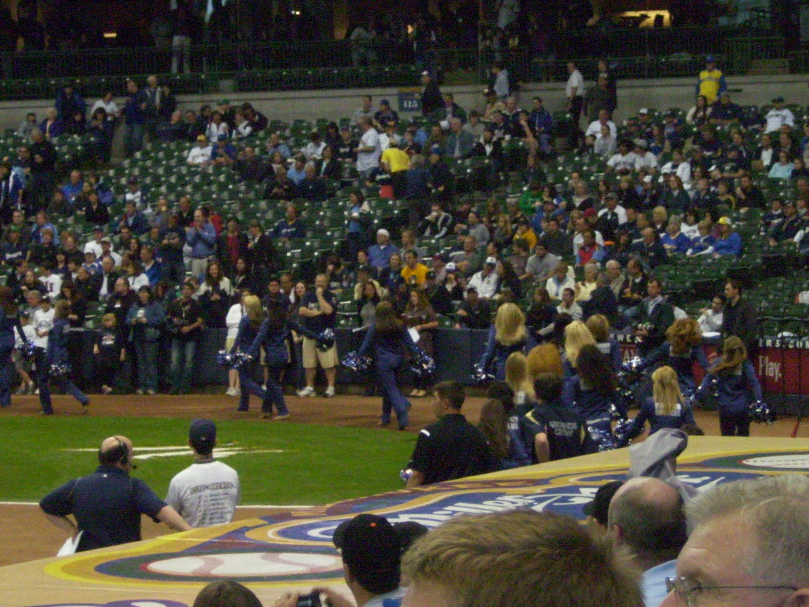 Traveling Baseball Babes: Miller Park