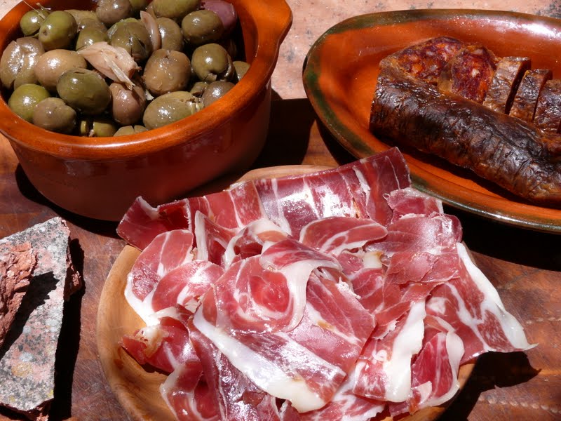 Top Spanish Tapas...: Tapas & Raciones
