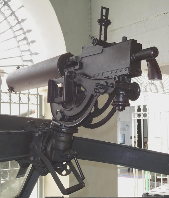 Plastic Models on the Internet: Weapons walkaround vol.1: Browning ...