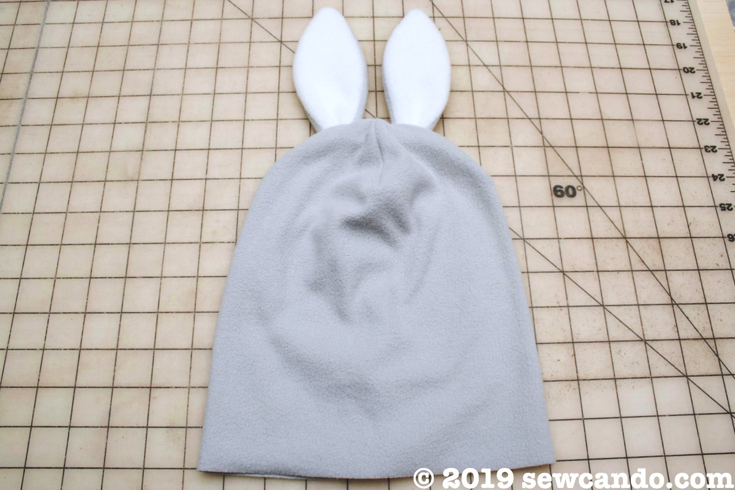 Sew Can Do: Free Pattern: Sweet Little Bunny Hat Tutorial