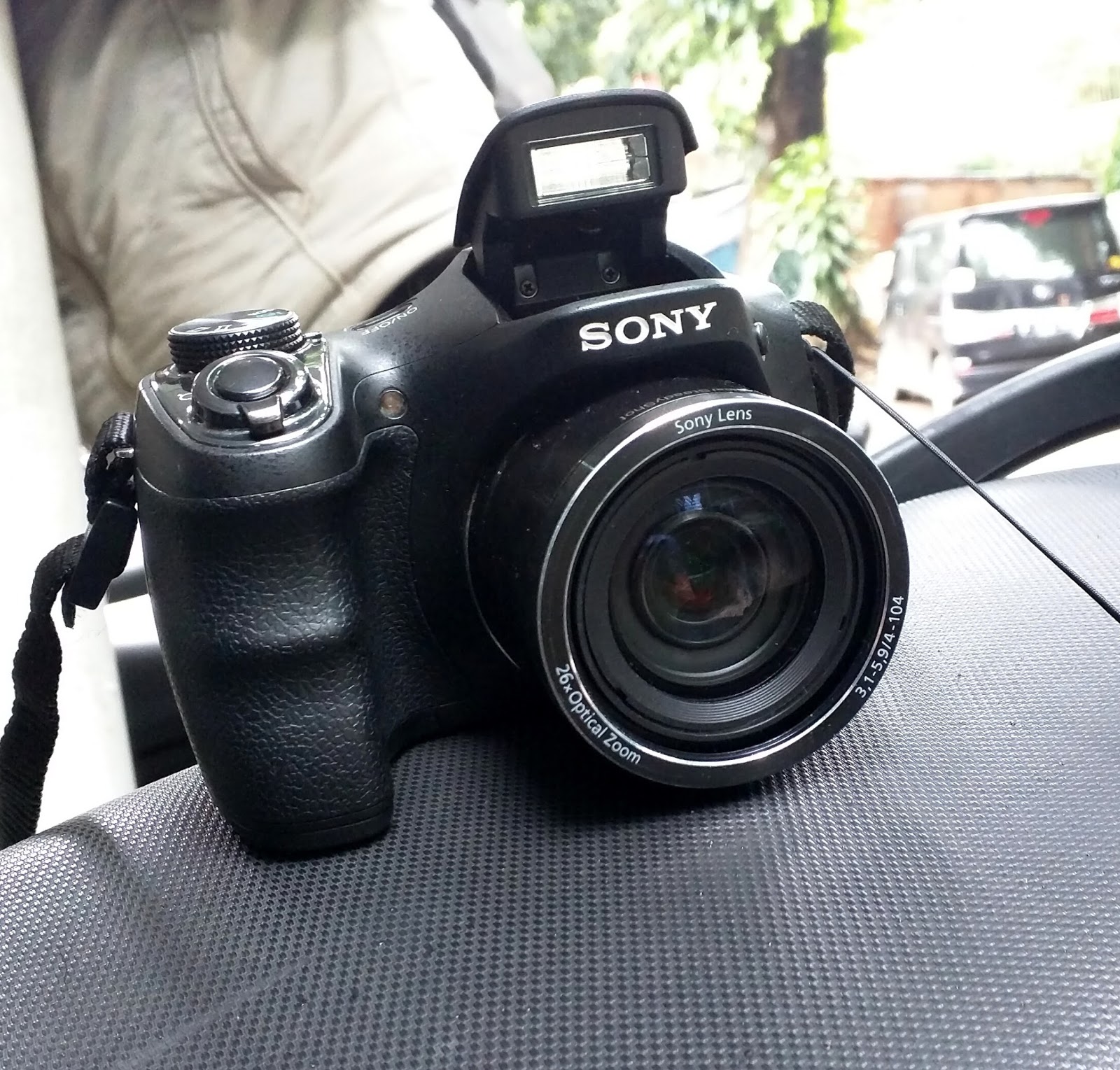 Jual Kamera Sony Cyber-shot DSC-H200 20.1 MP | Jual Beli Laptop Bekas ... Jual Kamera Sony Cyber-shot DSC-H200 20.1 MP | Jual Beli Laptop Bekas ...