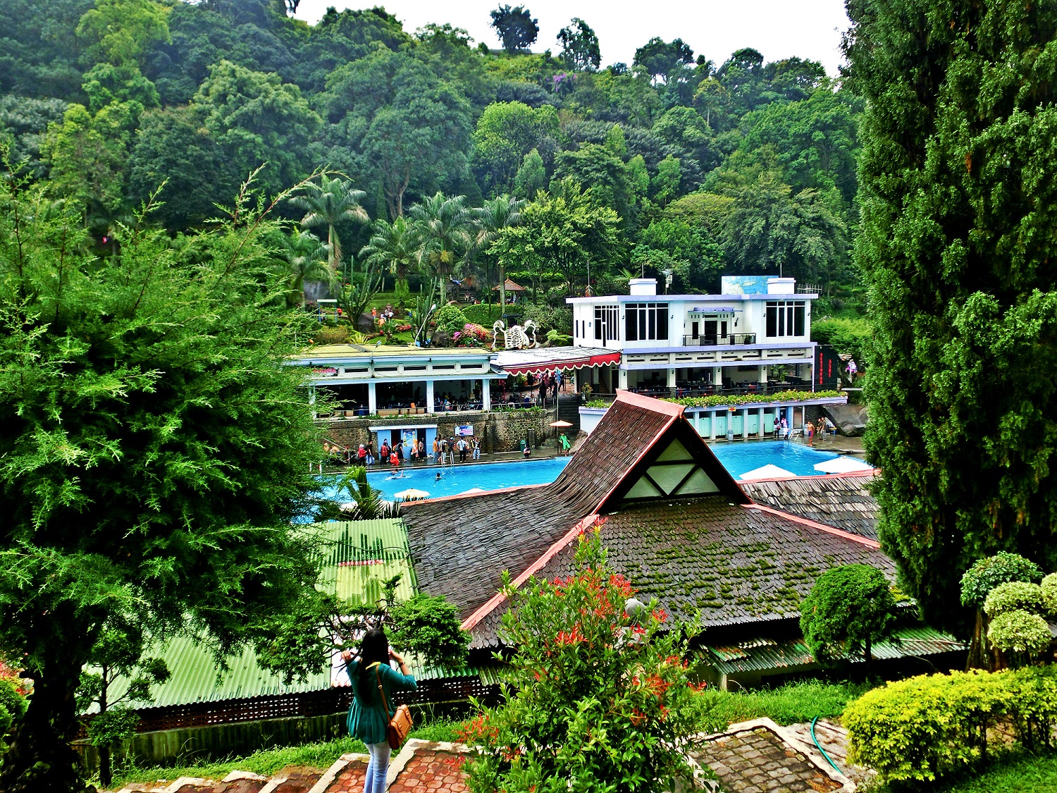 Indonesia Tourism: Aquatic Park insides Flower Garden - SELECTA, East ...