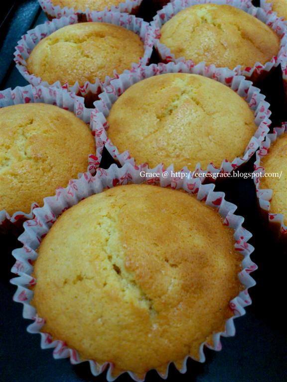 Grace's Kitchen: Orange Mamon Cake
