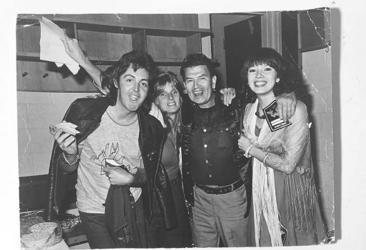 Meet the Beatles for Real: Wings over Backstage