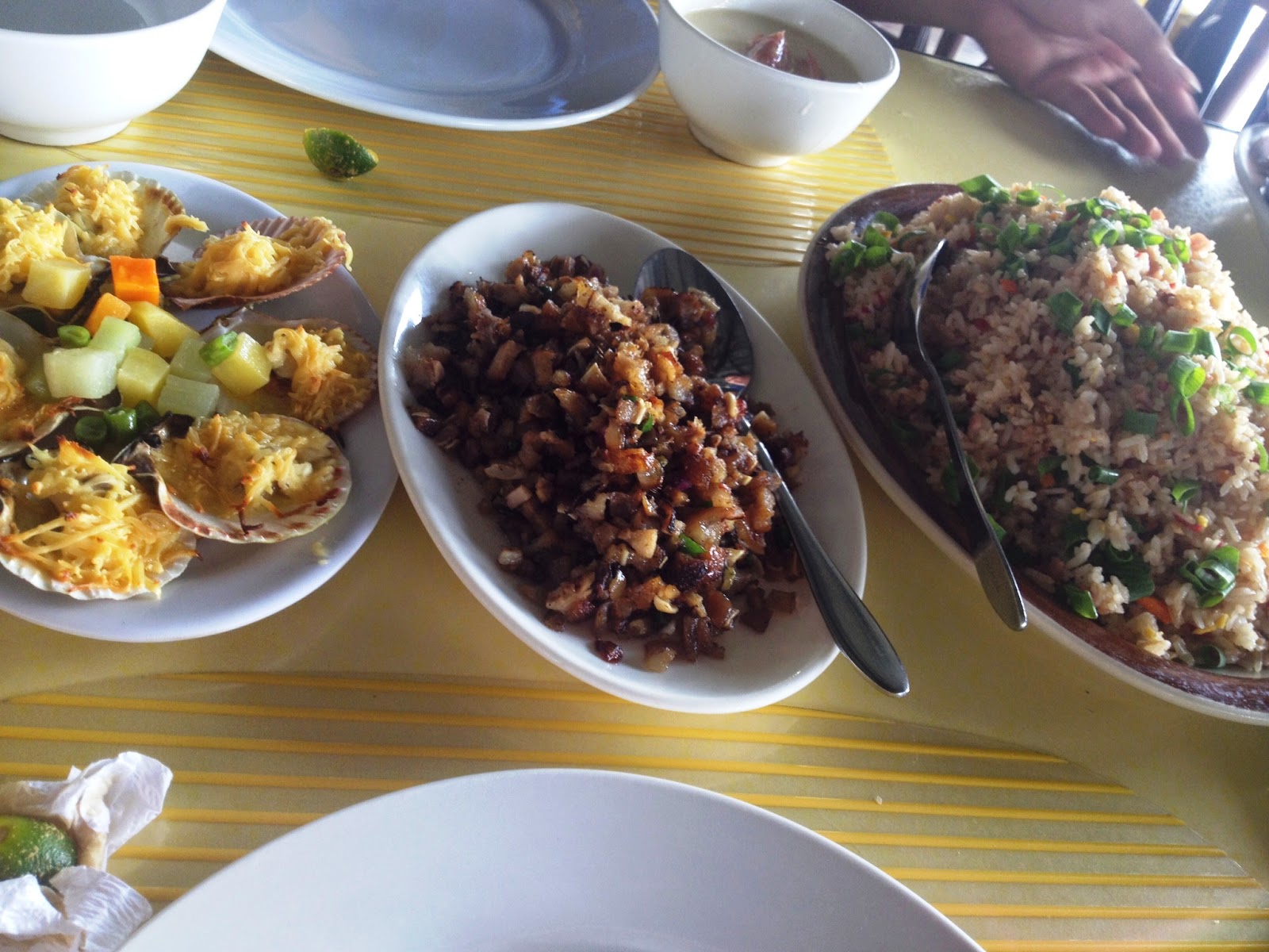 Let's do the paper dance!: Eating out in CDO: Kagay-anon, RedTail and ...