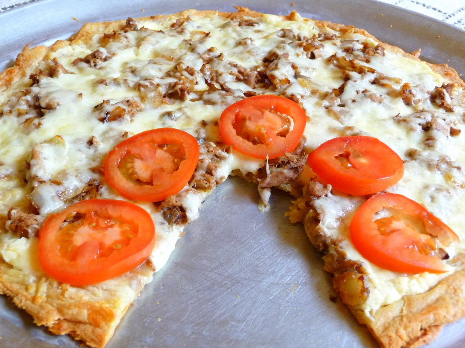 CHEESEBURGER THIN-CRUST PIZZA
