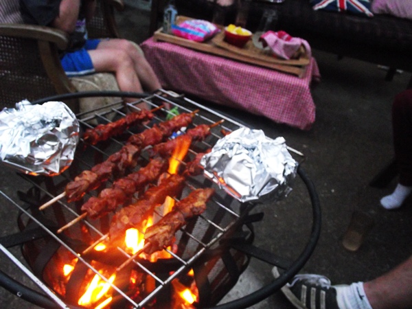 Great Fun etc: Family Fun: Cowboy Cookout with 'Truth or Dare'