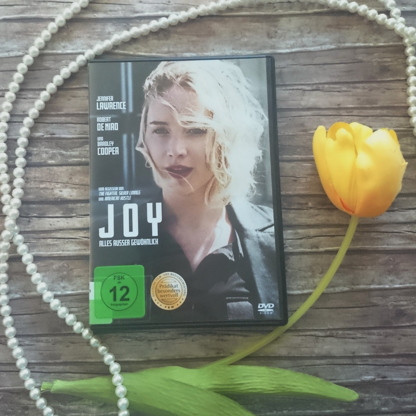 Lucciola: [Film Friday] Joy - Alles außer gewöhnlich