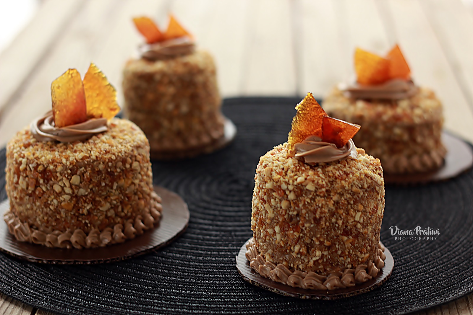 Welcome to Teawe's blog: Mini Mocca Nougat Cake