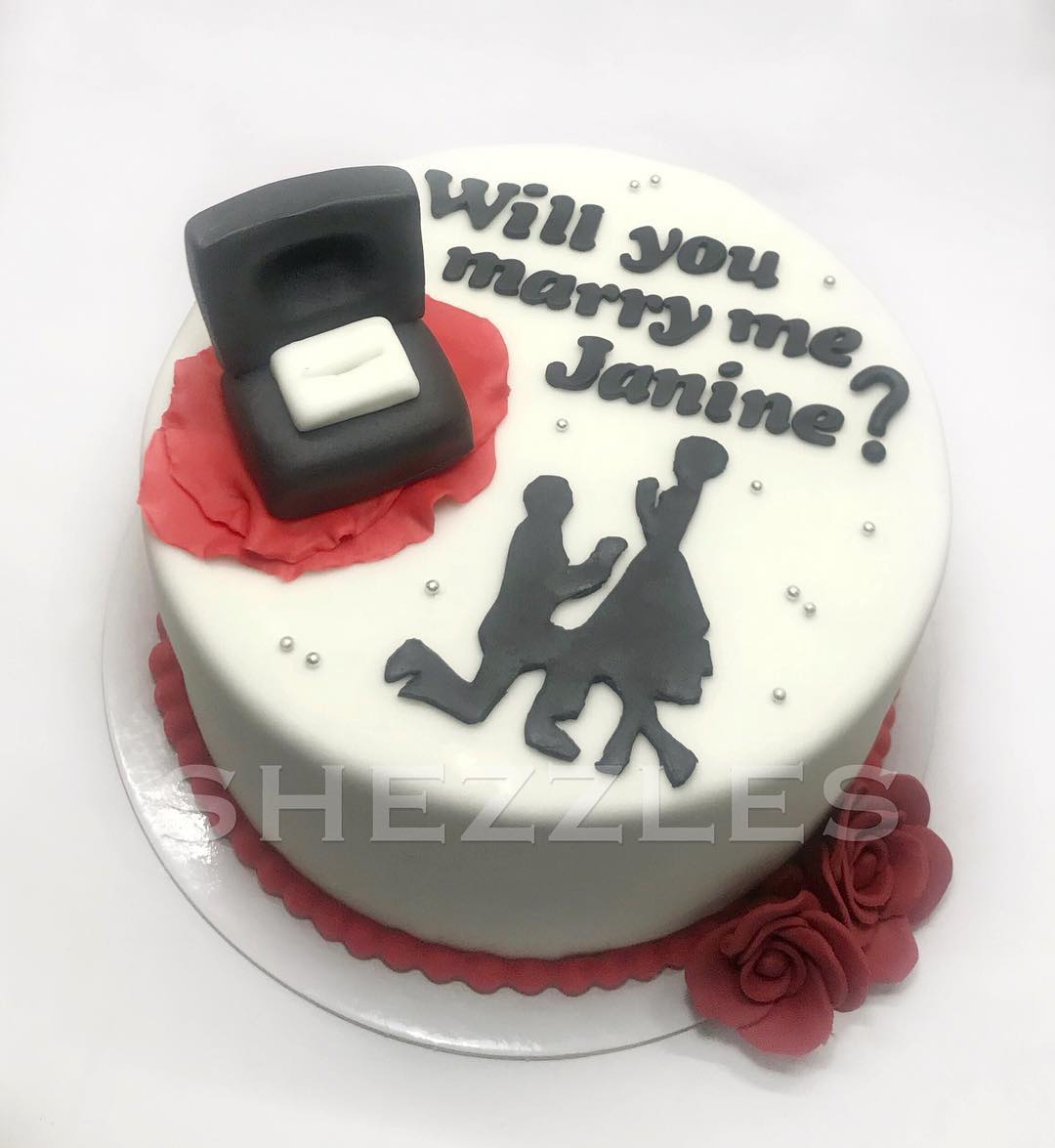 SHEZZLES | Cakes and Pastries: Proposal Cake