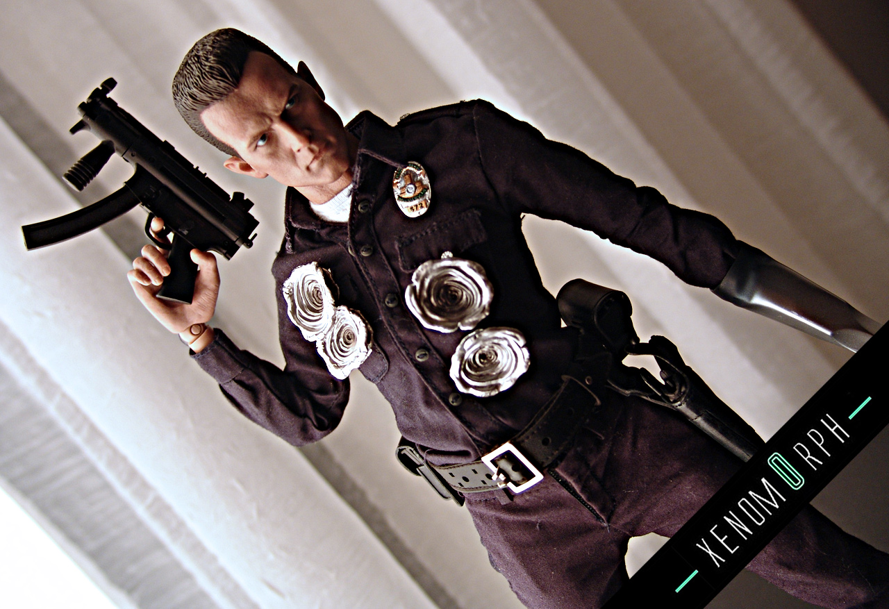 Hot Toys Classics: Terminator 2 T-1000 1/6