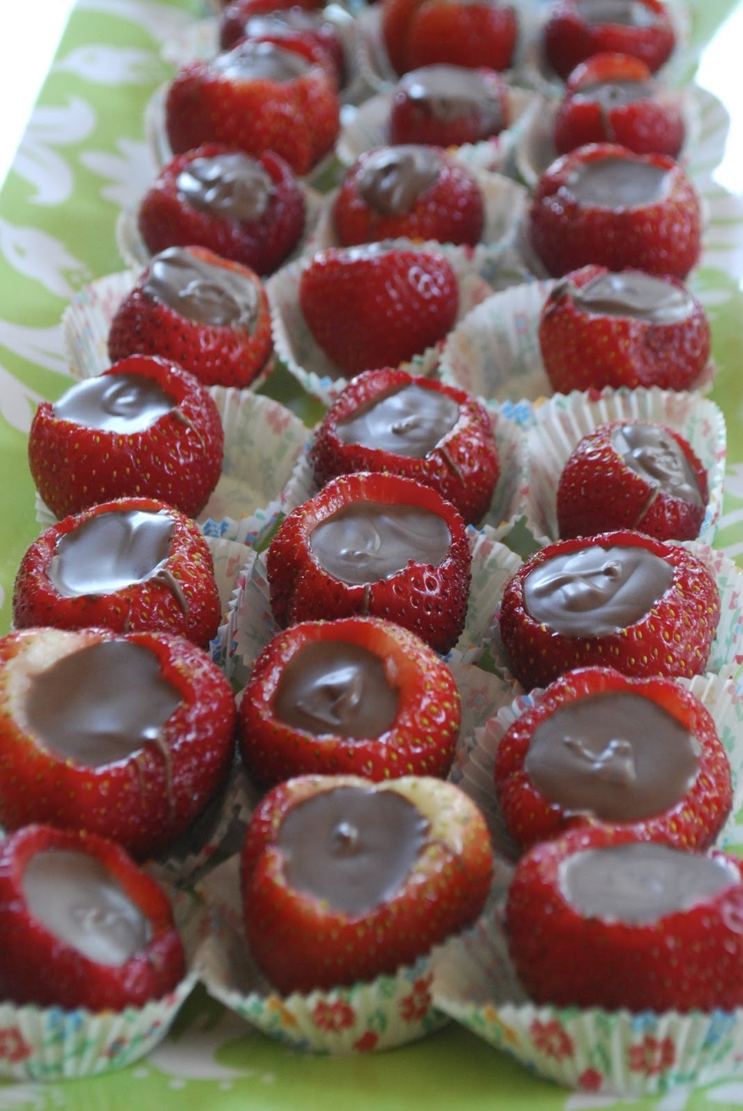 "Point-less" Meals: Chocolate Filled Strawberries