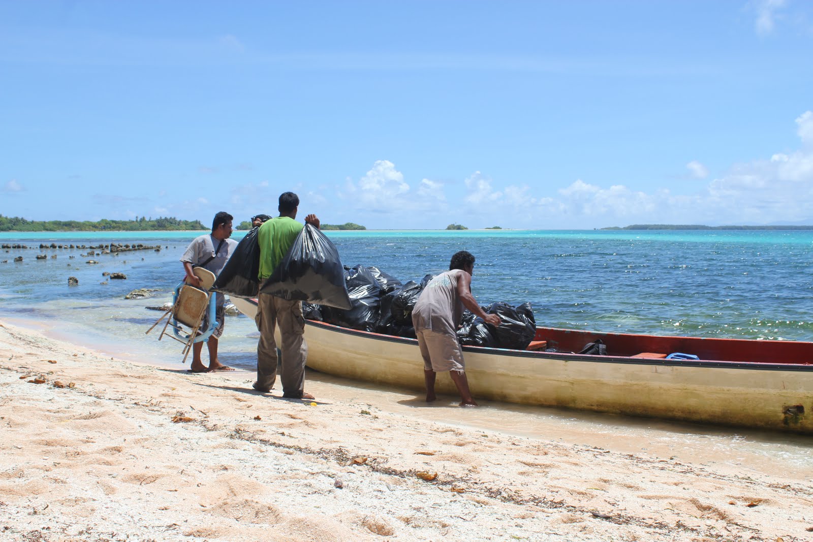 ♪♪ミクロでマクロな物語♪♪: パキン環礁：Pakin Atoll