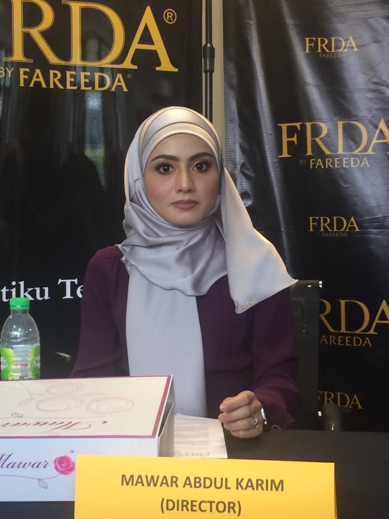 TUDUNG FAREEDA KINI DIKENALI 'FRDA BY FAREEDA' - KAK FAS ONLINE