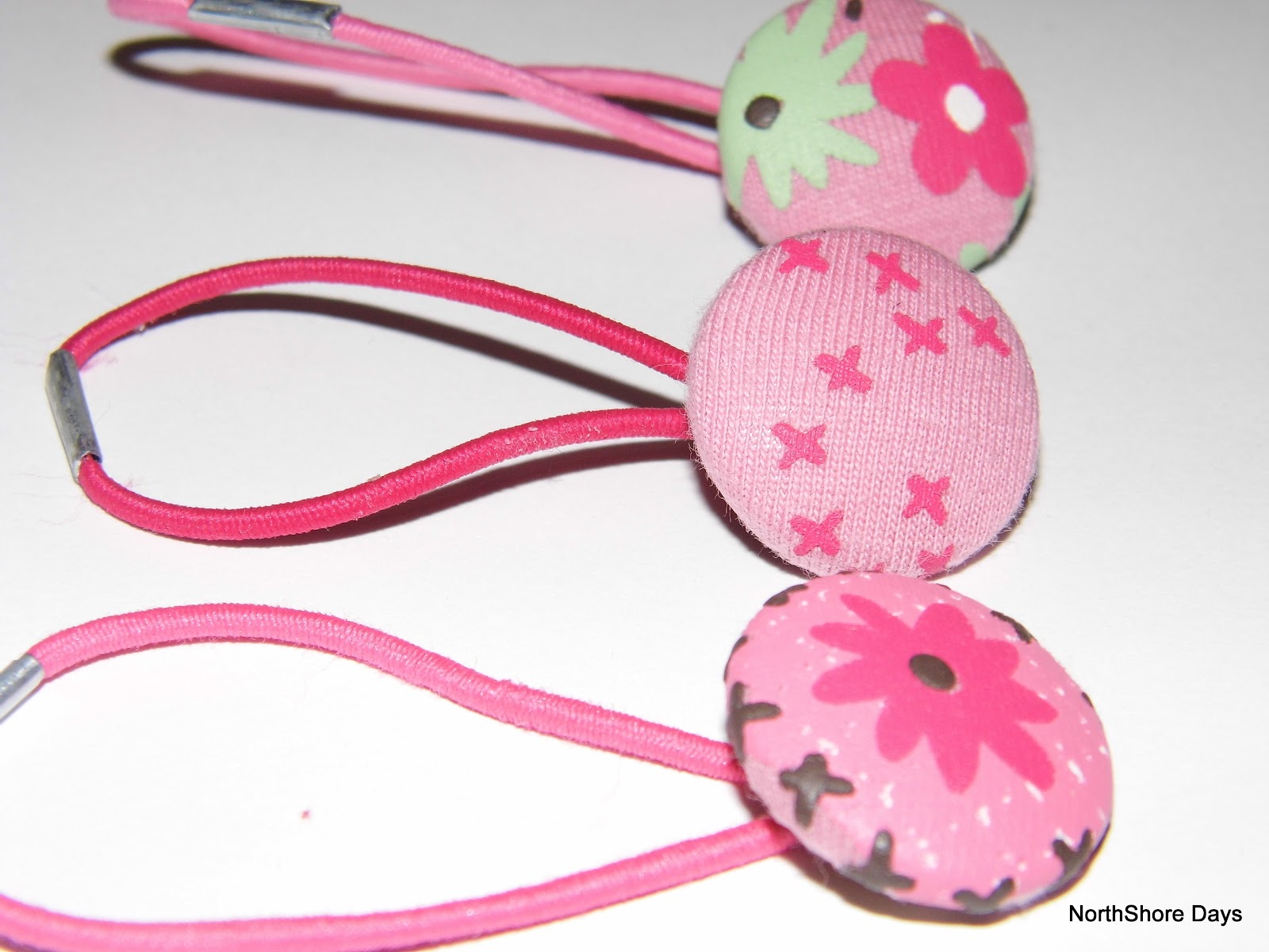 NorthShore Days.....: Button Hair Ties