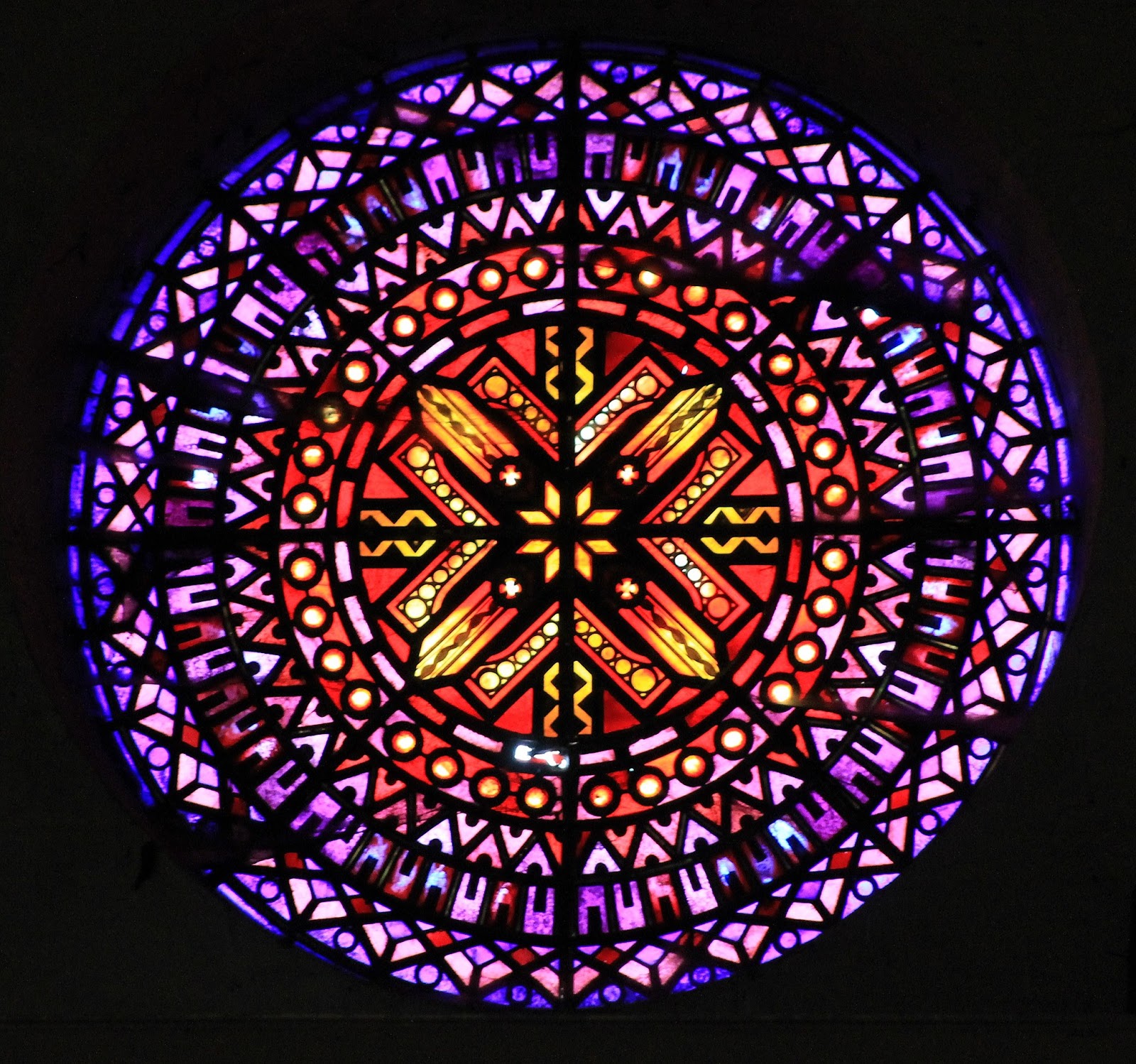 Plastikeando: MIDDLE AGE Stained glass gothic windows