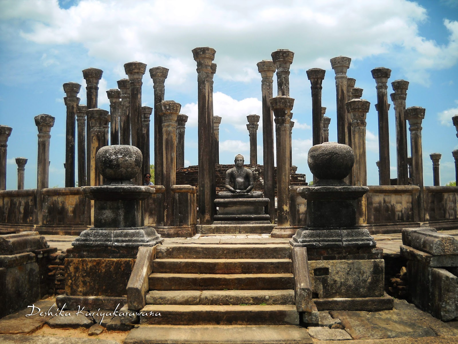 Art of a Third Eye: Madirigiriya Watadageya