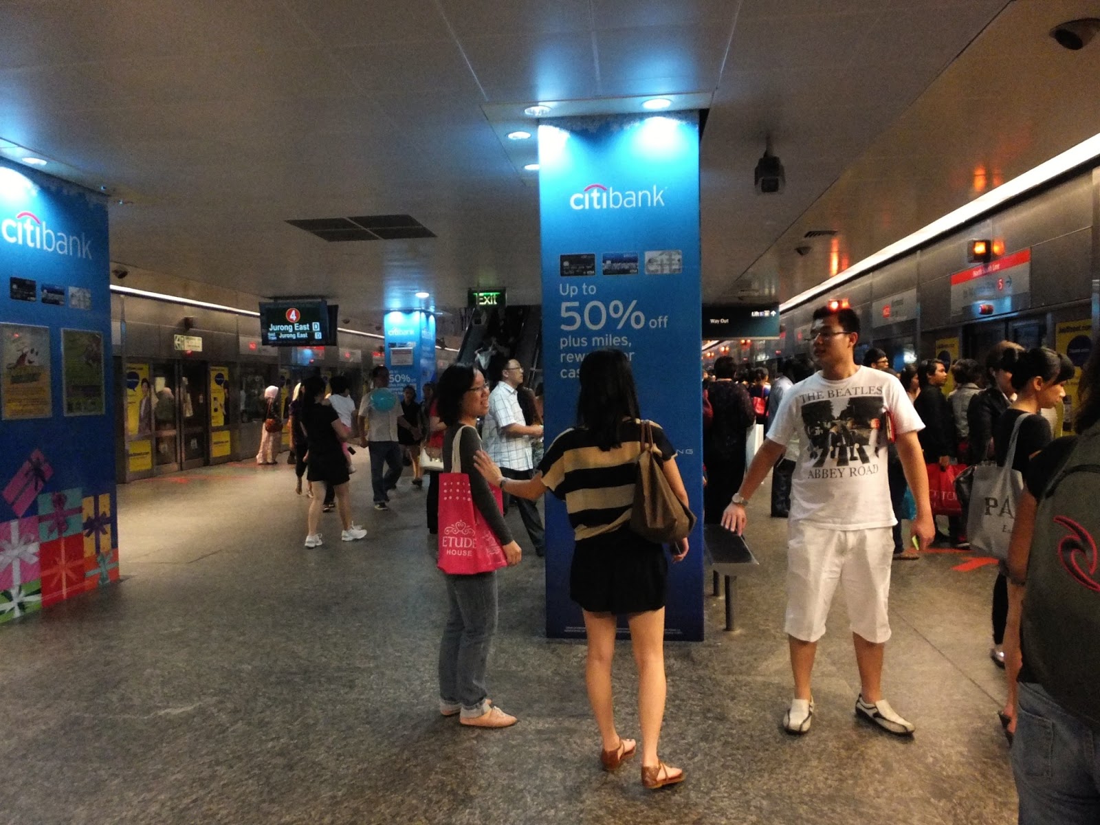 27 Thousand Waves: Day 1: Singapore in 36 hours!