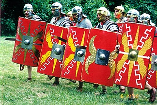 alex shiu 的網誌: 盾牌陣不是亂擺一通的