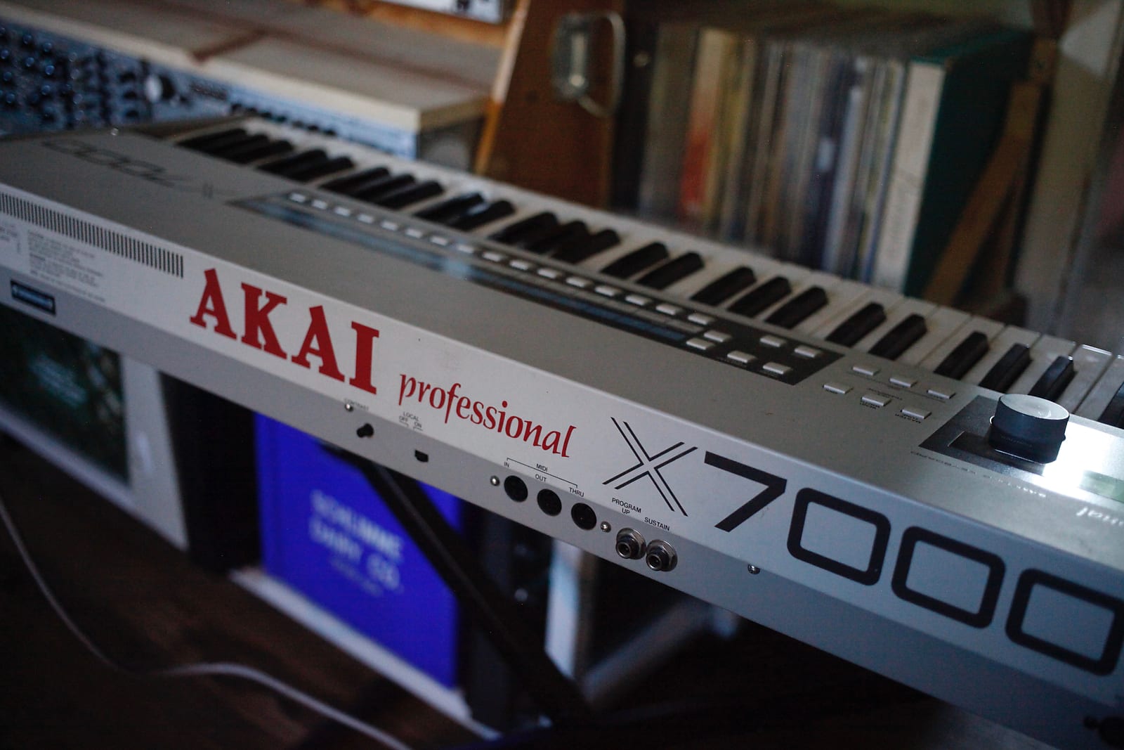 MATRIXSYNTH: Akai X7000 Sampling Keyboard