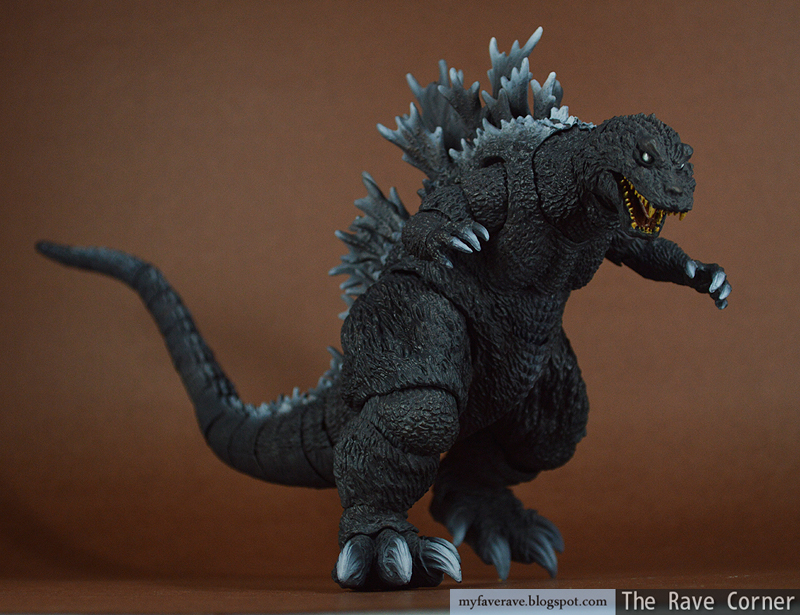 The Rave Corner: S.H. MonsterArts Godzilla 2001 Review
