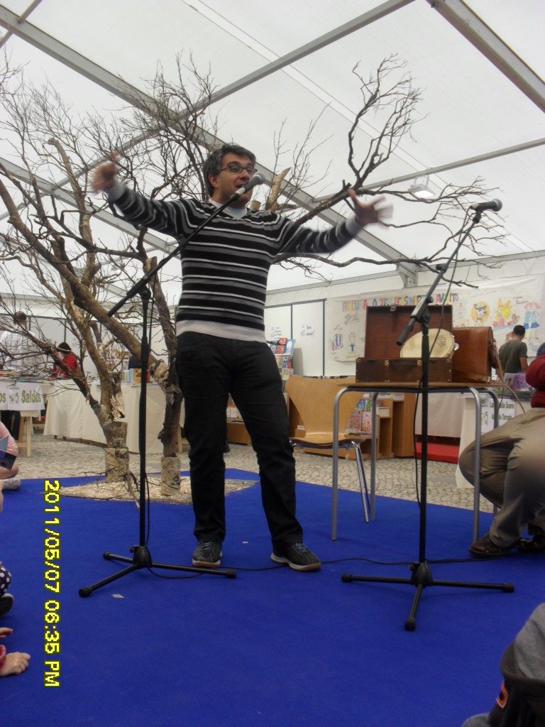 Cantinho da Macaquinha: "Palavras à desgarrada", Jorge Serafim e Thomas ...