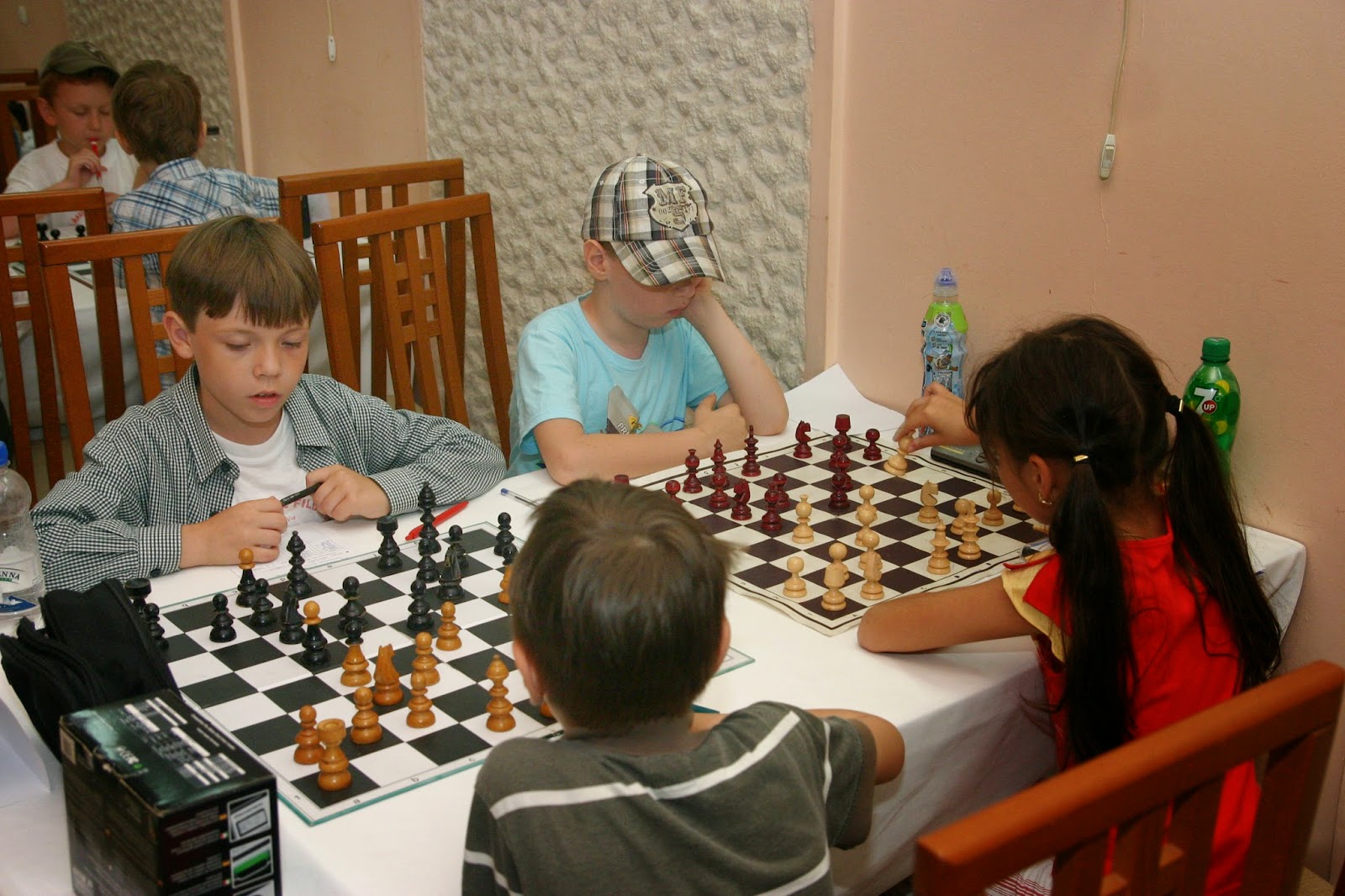 SAH CU ORIZONT 64: "CALUTUL DE FILDES" TURNEU DE SAH PENTRU COPII SI ...