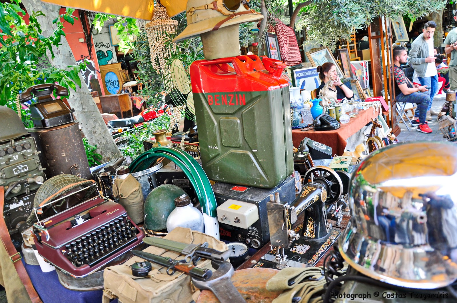 Nature Digital : A million colors. Ένα εκατομύριο χρώματα. Un milione ...