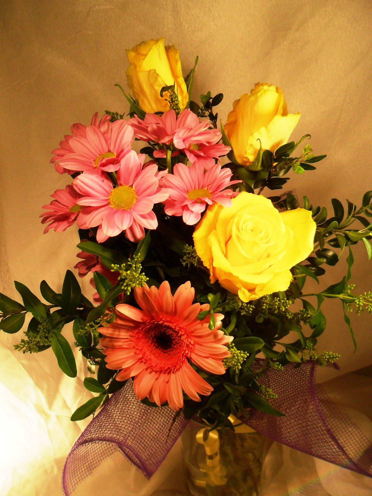 Aranjament trandafiri de multumire | Florarie Non Stop