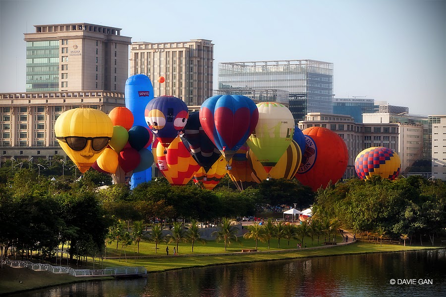 Berita Terkini (Malaysia): March 2014