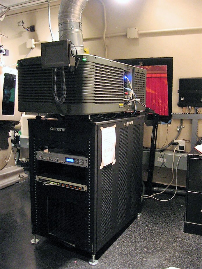 Los Angeles Theatres: Grauman's Chinese: projection and sound