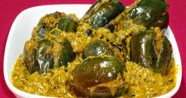 Vidyas Veg Recipes: Bharli vangi with kala masala recipe - Badnekayi ...