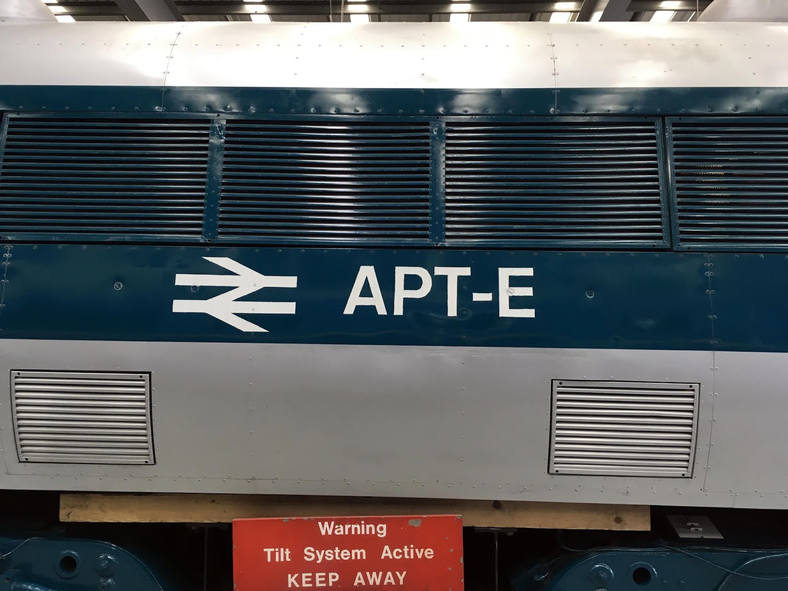 British Diesels and Electrics: Advanced Passenger Train - Experimental ...