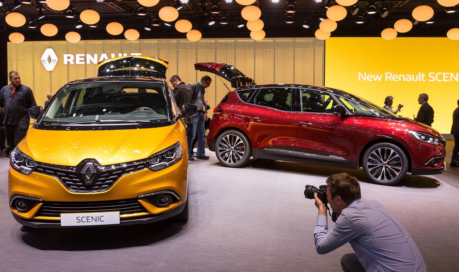 Novidades da Renault: Scénic, perua Mégane, Zoe Swiss Edition e Alpine ...