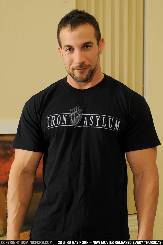 Mature & Bearmen Hideaway: Max Sinclair