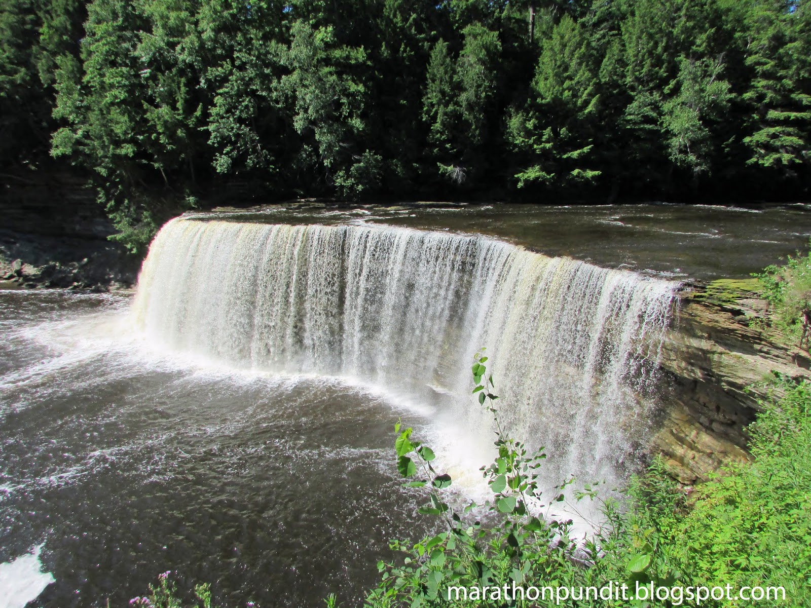 Marathon Pundit: (Photos) Tahquamenon Falls State Park on the Upper ...