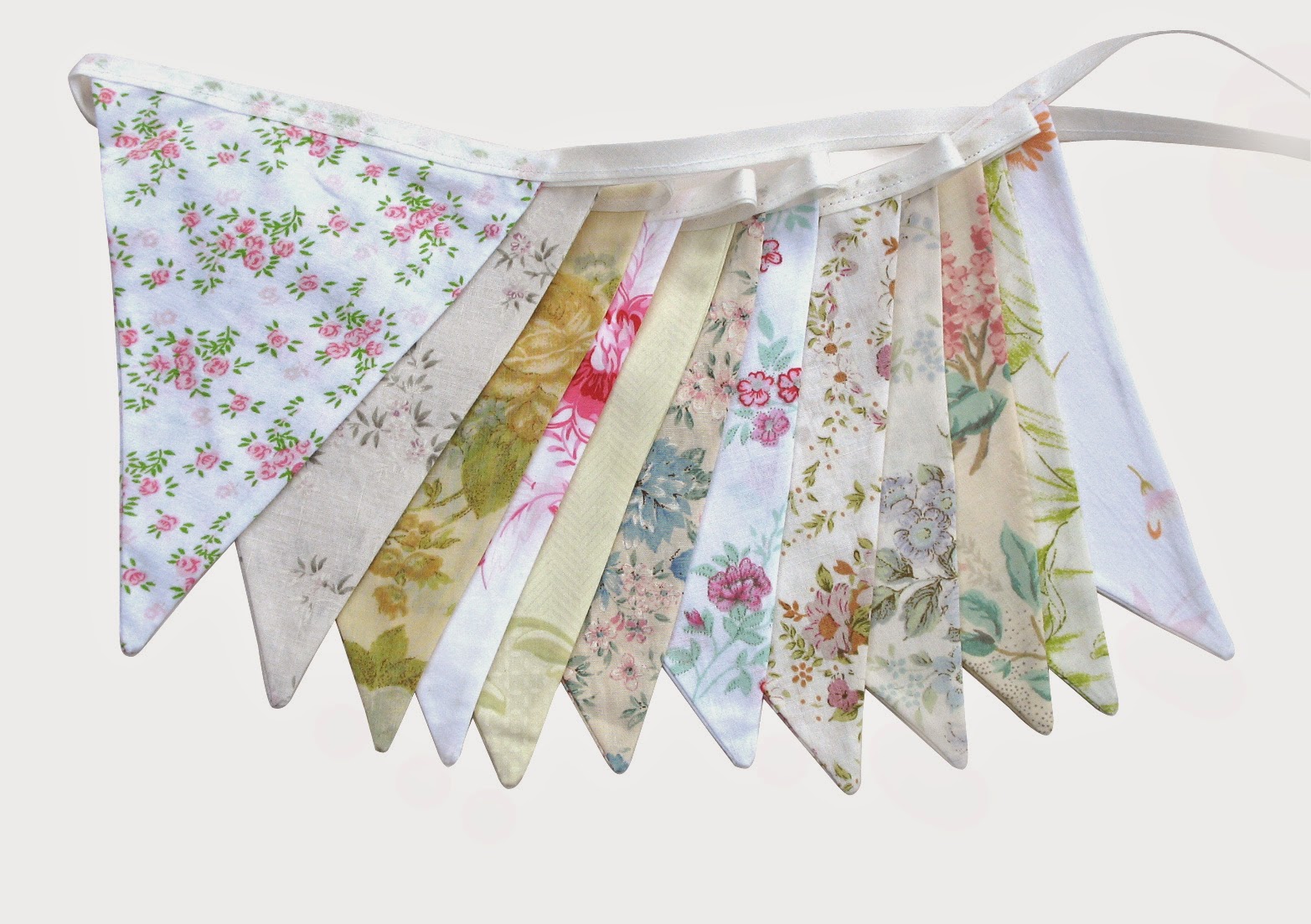 Merry-Go-Round Handmade: Vintage Retro Spring Floral Flag Bunting ideal ...