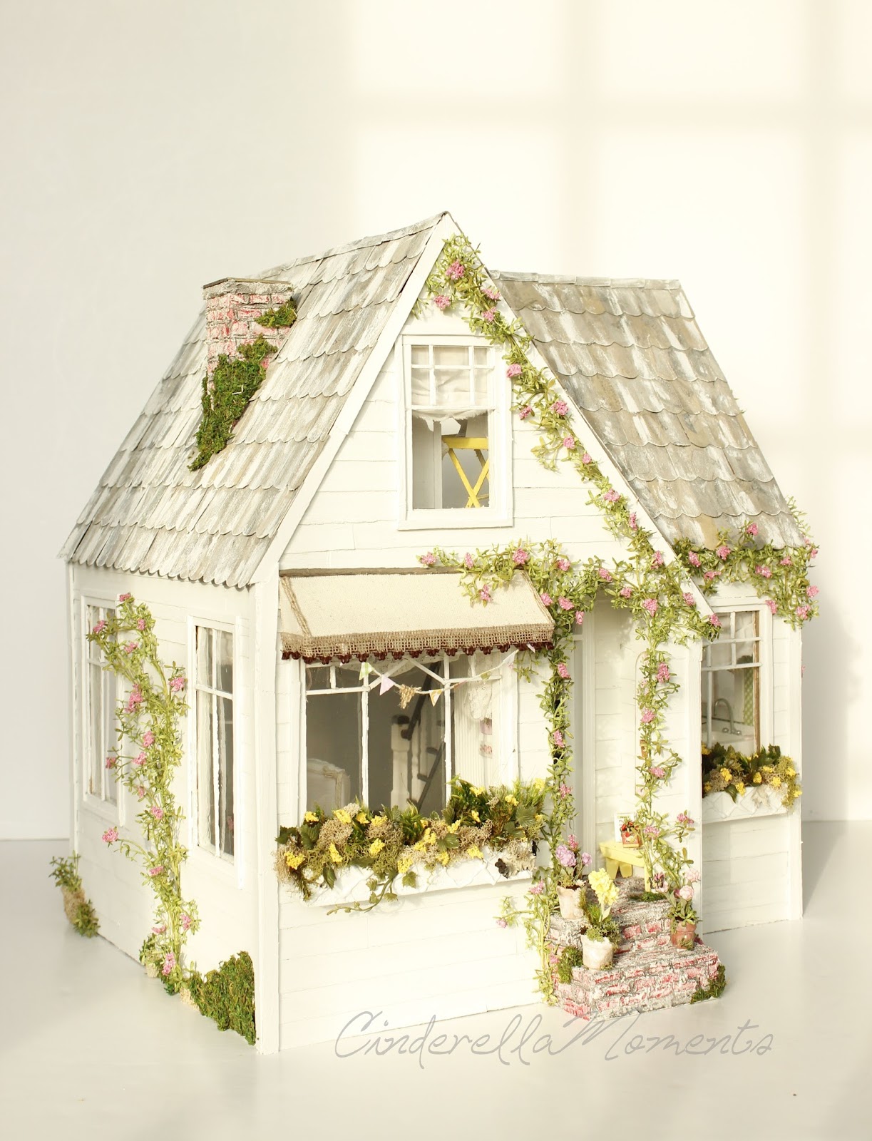 Cinderella Moments: Sunny Side Up Custom Dollhouse