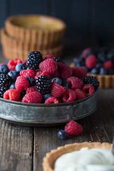 Eye For Design: Decorating With The Color Raspberry