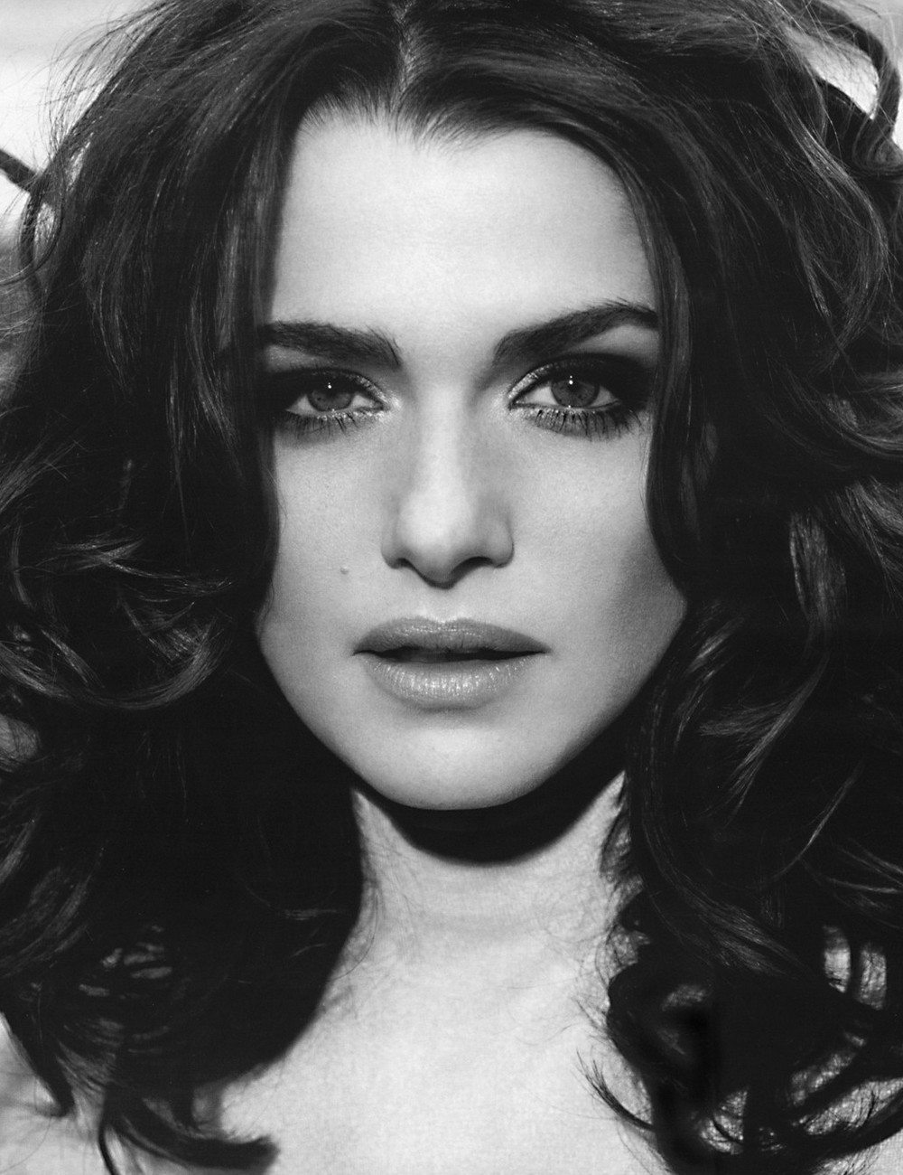 Beauty of the Week Rachel Weisz | LATTES + LIPSTICK