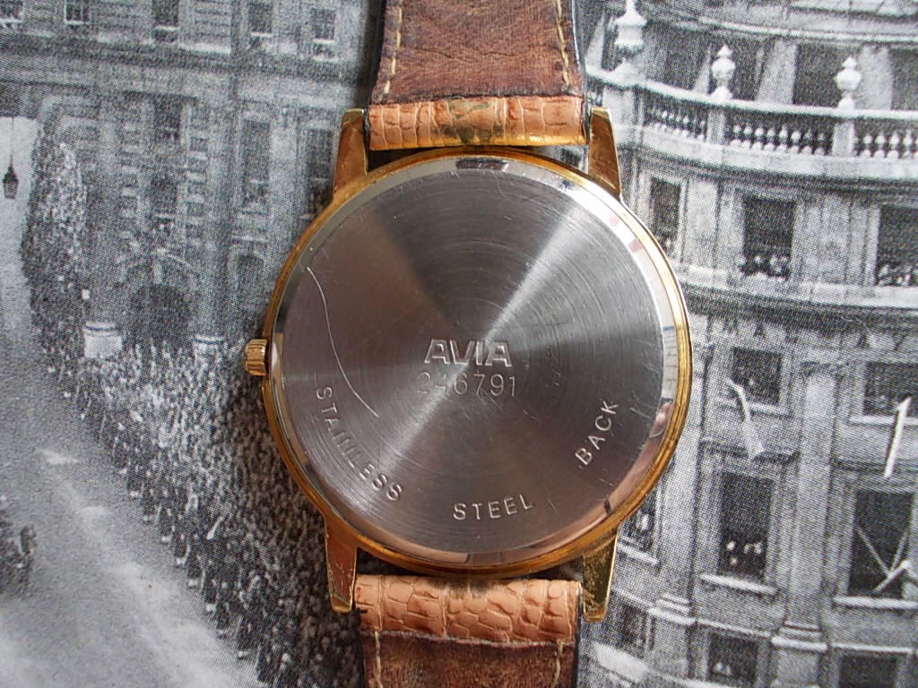 vintage watches: Avia quartz RM78