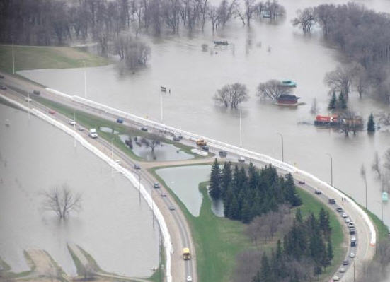 Canadian Blogger: Ruby Tuesday Brandon Flooding
